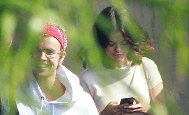 Biebs i Selena prvi put ufotkani zajedno, pao prvi poljubac? The Weeknd ...